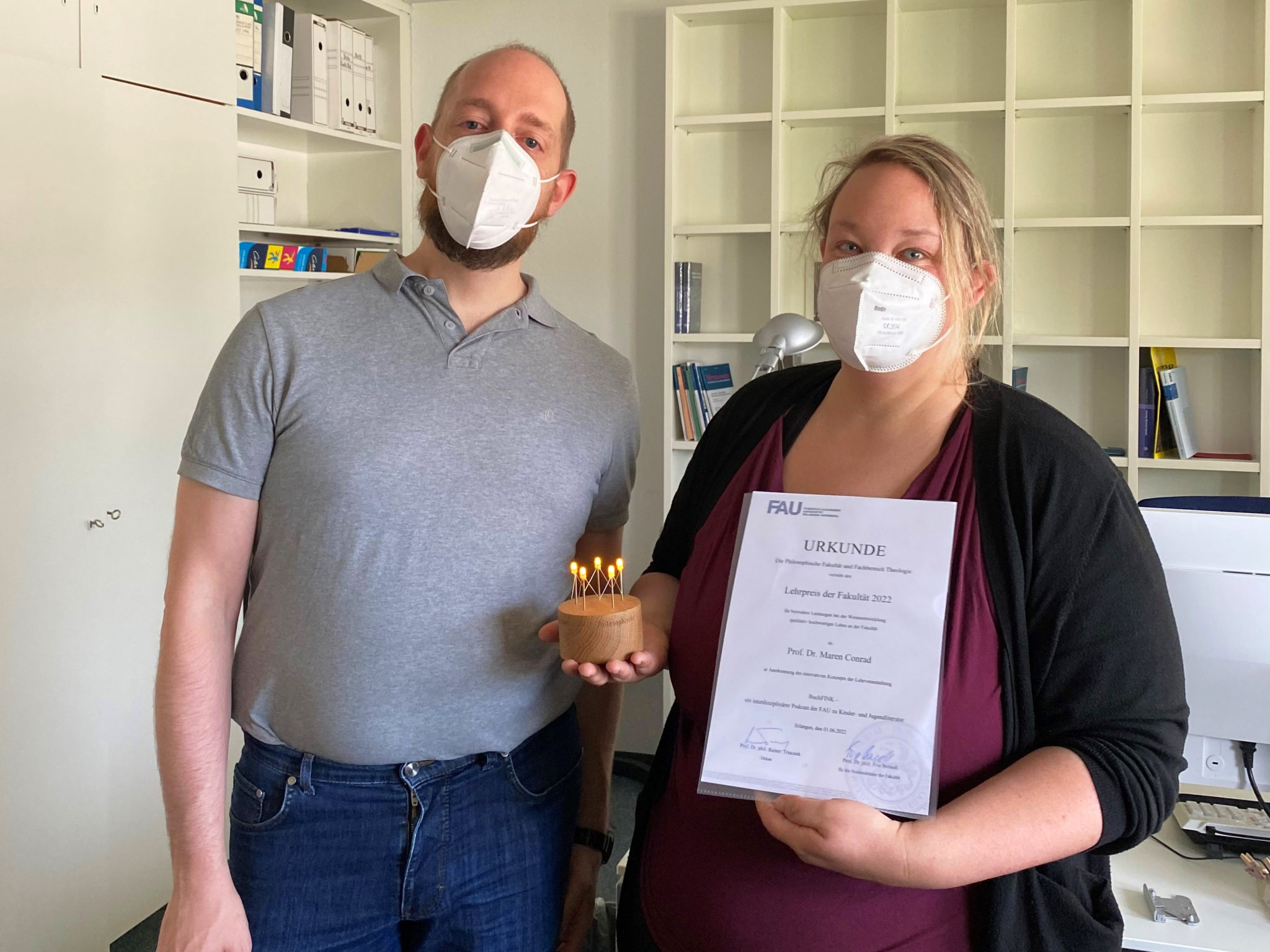 Lehrpreis der Fakultät 2022 an Prof. Dr. Maren Conrad und PD. Dr ...
